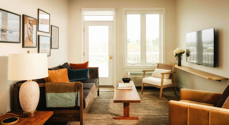 Dexter Hotel Opens in Downtown Elk Rapids, Overlooks Lake Michigan ...